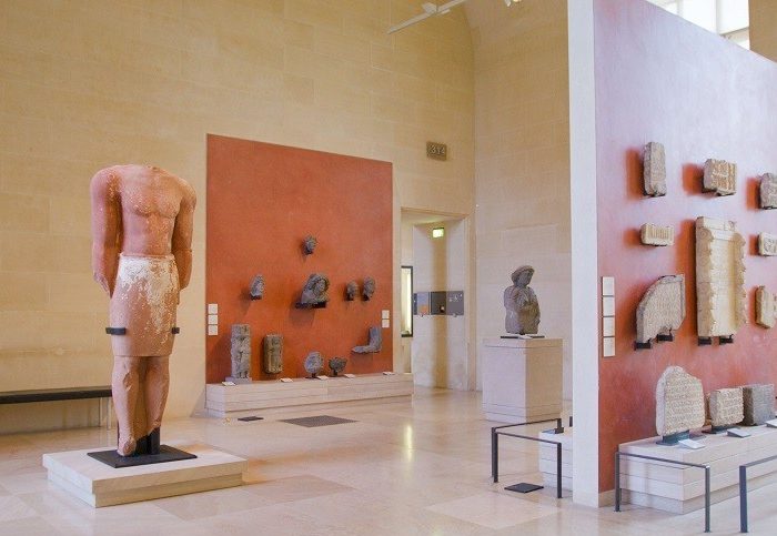 Louvre Museum in Paris displays a statue of Lihyani weighing 800 kg ...