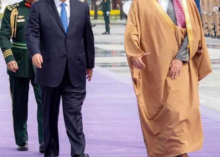 Saudi Crown Prince receives the President of China at the Royal Court ...