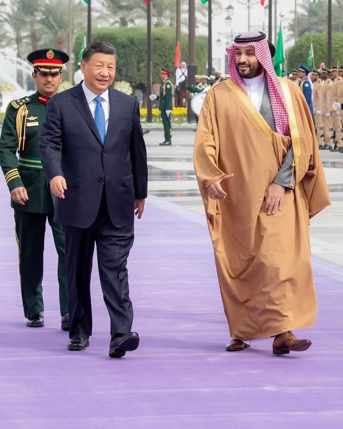 Saudi Crown Prince receives the President of China at the Royal Court ...