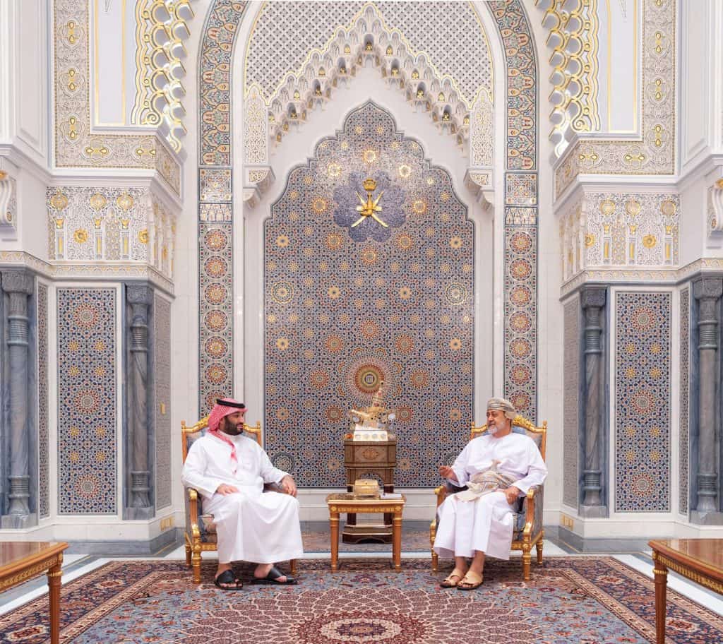 HRH the Crown Prince leaves Oman after a private visit | Leaders