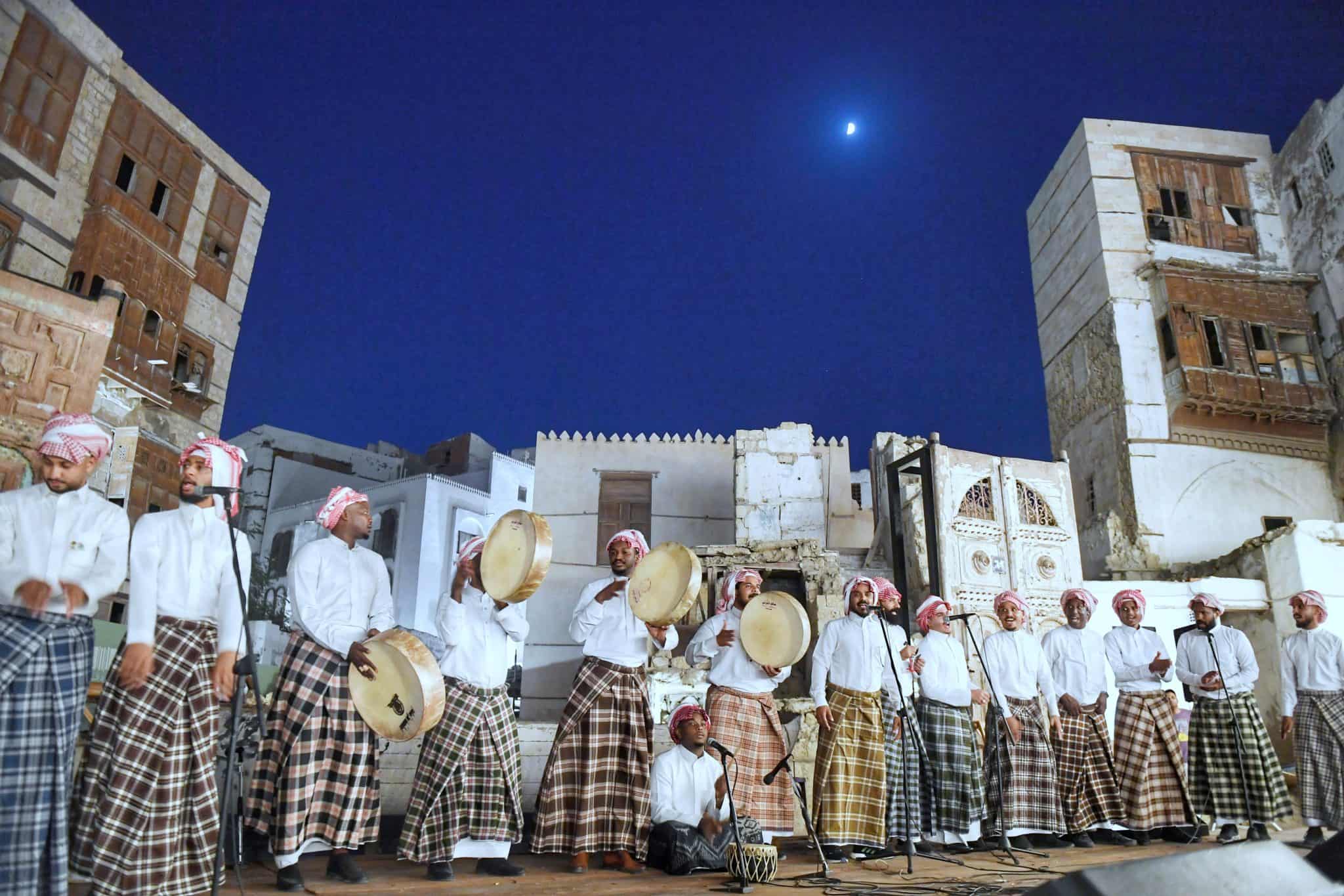 Jeddah's Historic District Splashes Green in Celebration of Day