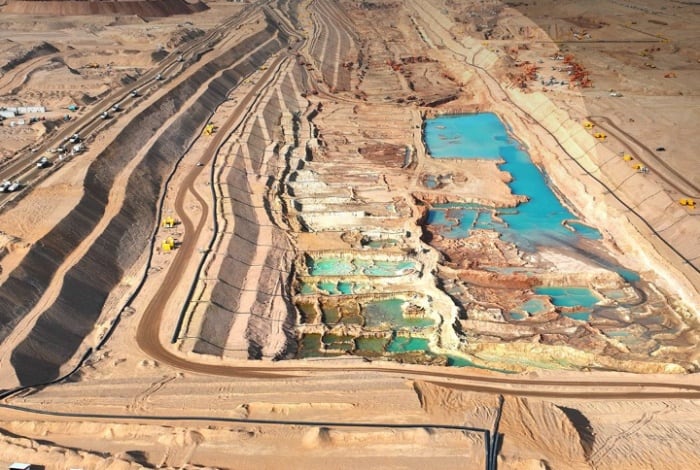 THE LINE... World's Largest Excavation & Foundation Work | Leaders