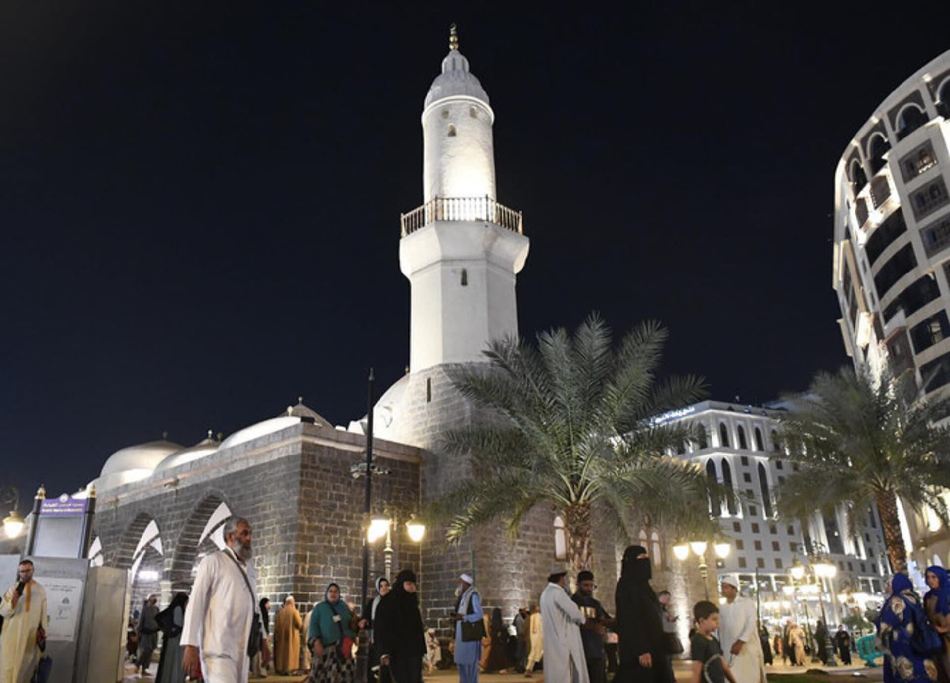 Al-Ghamamah Mosque: Gem of Islamic Heritage in Madinah | Leaders