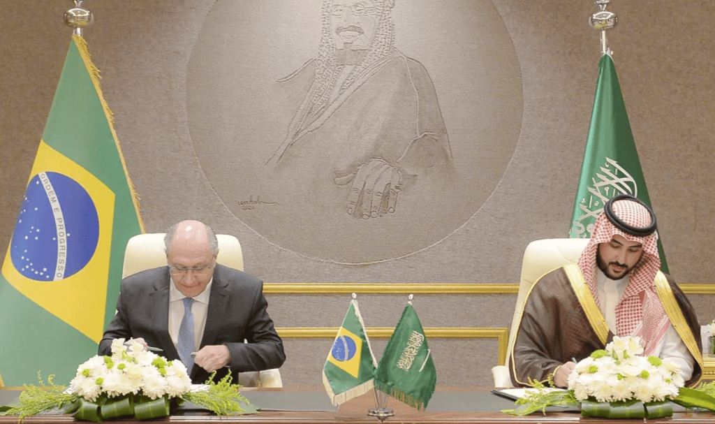 Saudi Arabia, Brazil Sign Defense Draft Agreement | Leaders