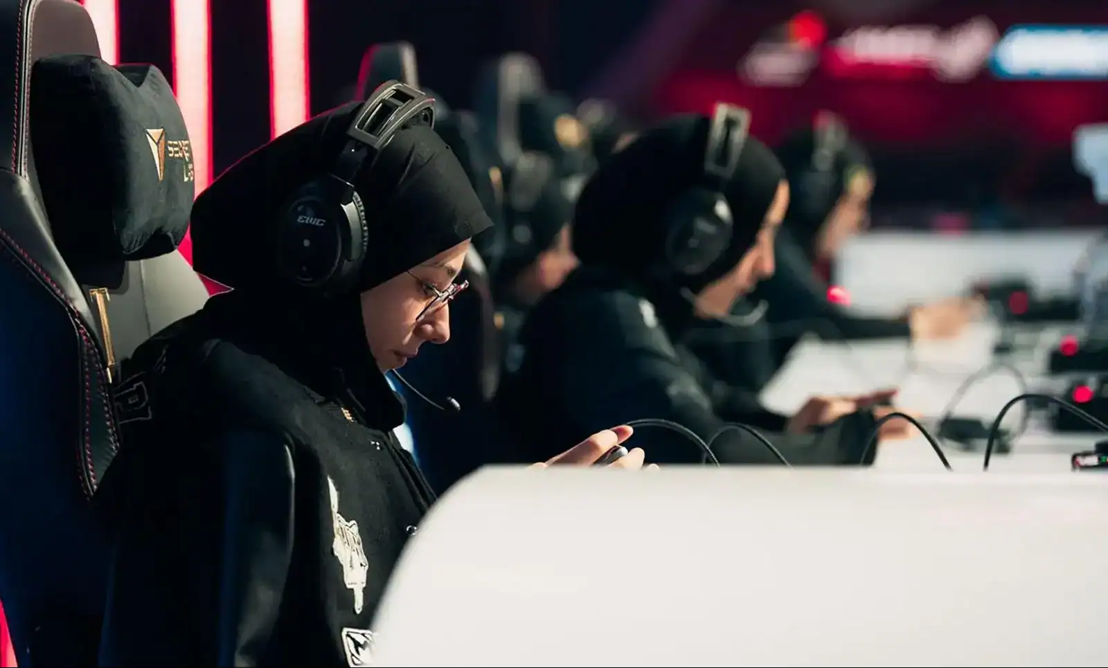 Falcons Vega MENA: First Arab Women’s Team in ESports World Cup | Leaders