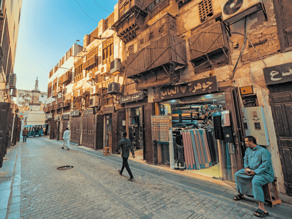 Discover Jeddah: 8 Unique Attractions for Memorable Experience | Leaders