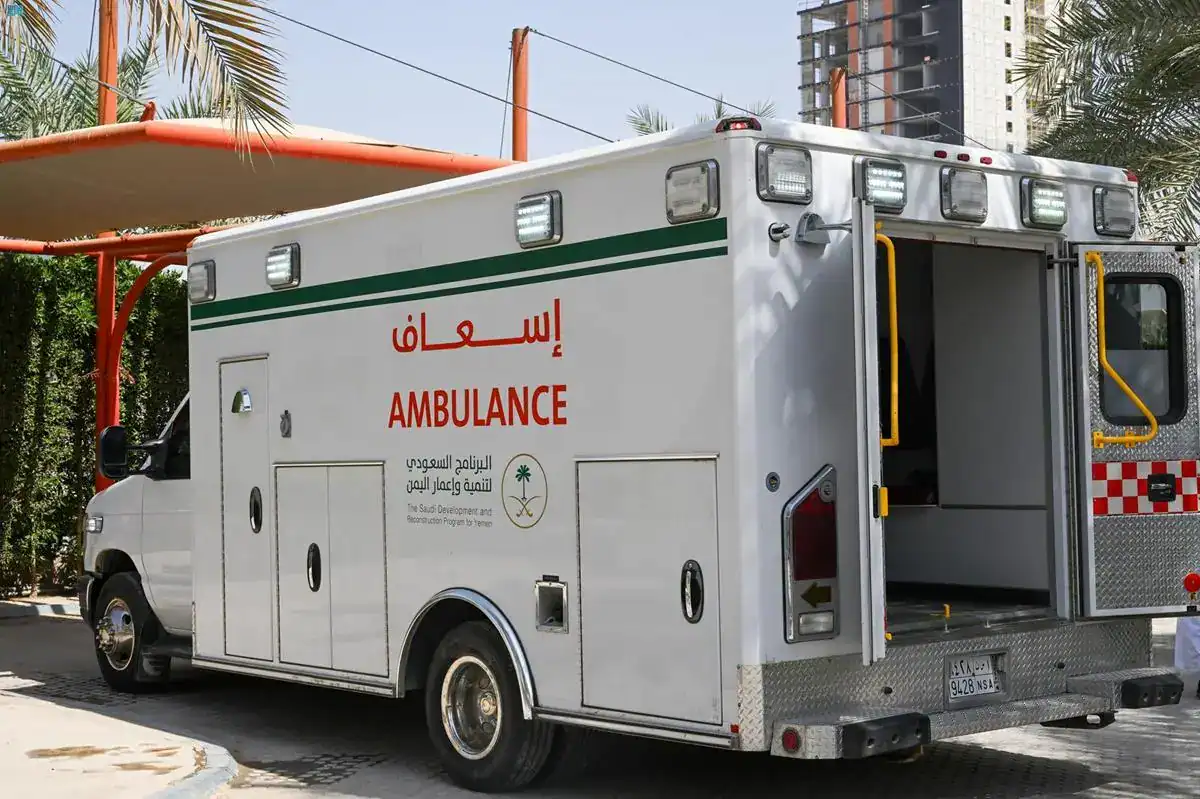 Saudi Red Crescent Provides 2 Ambulances to Senegal, Gambia | Leaders