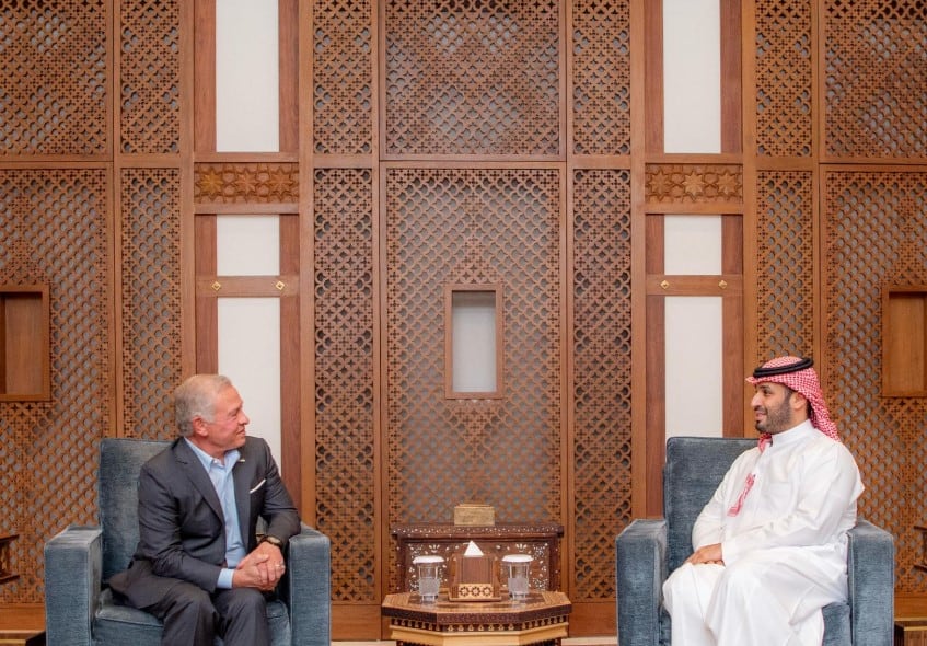 Saudi Crown Prince, Jordan's King Discuss Regional Issues in Jeddah ...