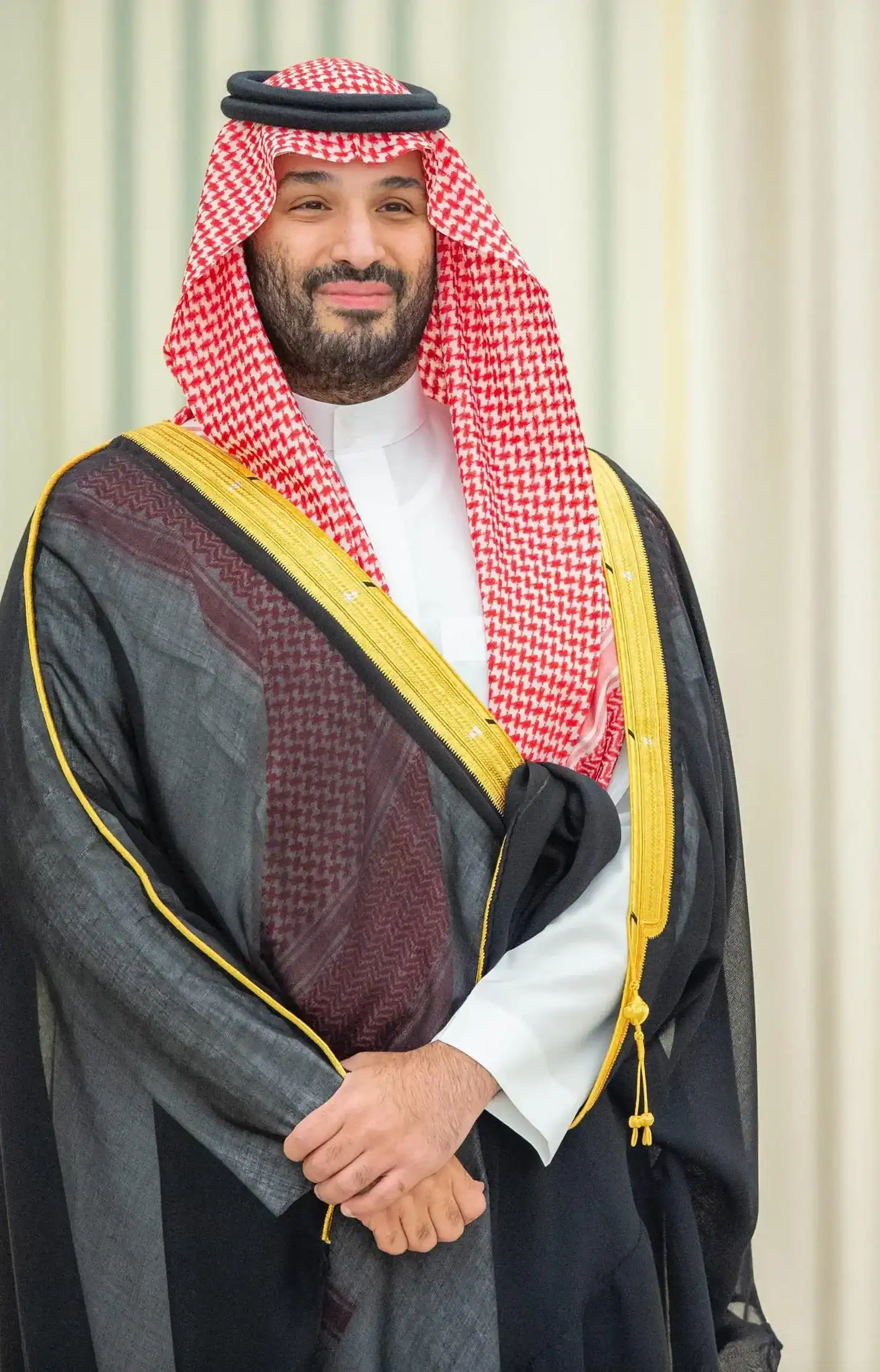 Crown Prince Welcomes Newly Appointed Ambassadors | Leaders