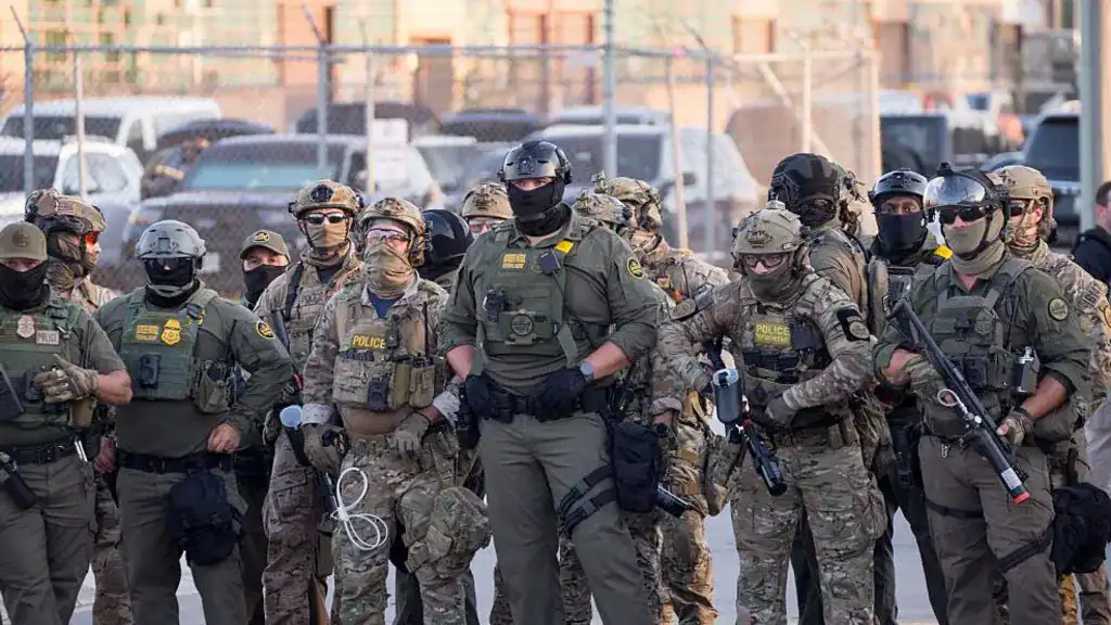 Trump Dispatches 300 National Guard Troops to Chicago Over Crime Claims ...