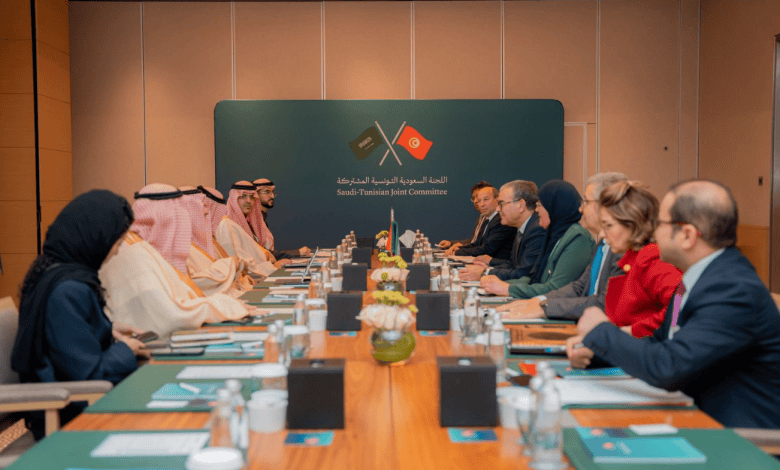 Saudi Arabia, Tunisia Explore Economic, Industrial Integration | Leaders